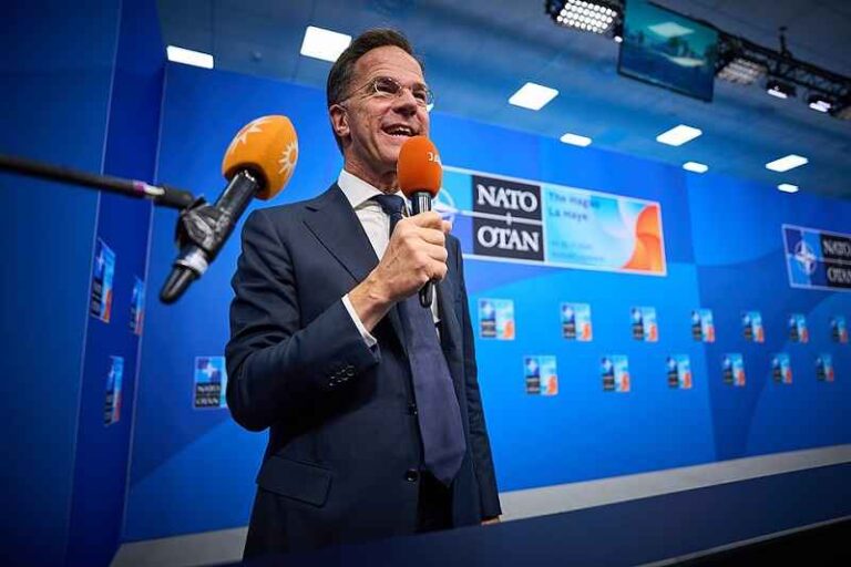 Rutte's zelfvervullende voorspelling van een oorlog tegen Rusland ...